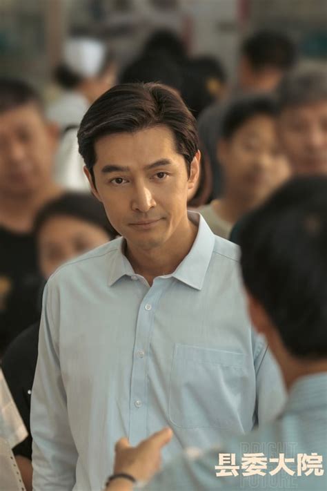 9位高學歷陸劇明星！《星落凝成糖》何宣林是北電博士，李治廷是「全球前十」名校畢業