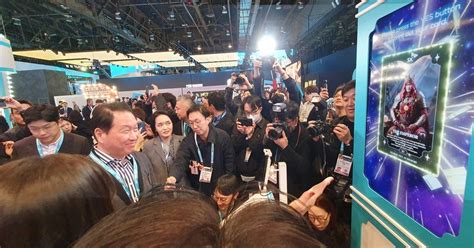 [ces 2024] 최태원 Sk·삼성·lg 부스 방문…ai 등 기술 현황 점검
