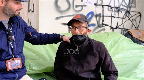 Më Kanë Braktisur Djemtë Historia Prekëse E Aliut Fle Në Rrugë Prej