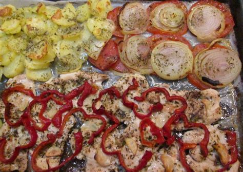 Pechugas De Pollo Al Horno Con Patatas Y Verduras Receta De Gabriela
