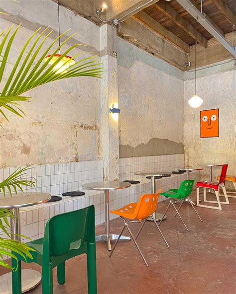 Mililit Cafe คาเฟ่กระต่ายส้มบนถนนช้างม่อย กาแฟดอยไทย