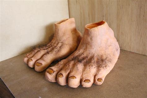 Pies De Hobbit En Latex Empanadas Disfraces Títeres