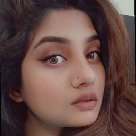 4 Hot Sexy Devisha Singh Bikini Pics