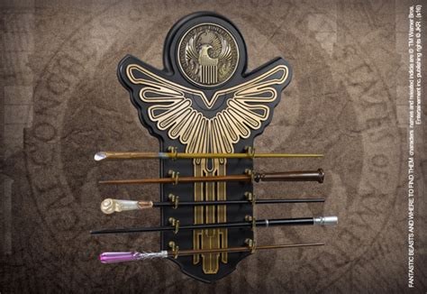 ID Harry Potter Les Animaux Fantastiques Présentoir logo Macusa Baguettes Magiques