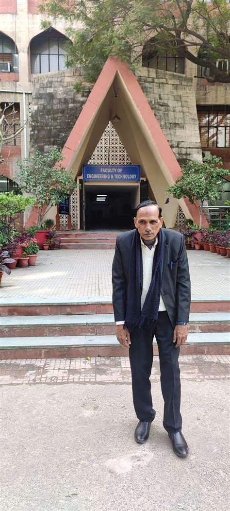 डॉ मोहम्मद शादाब आलम Dr Mohd Shadab Alam Phd Machine Design On