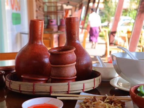 Food In Yangon ပြီးတော့ အောက်တိုဘာ နဲ့ နိုဝင်ဘာ နှစ်လလုံးမှာ