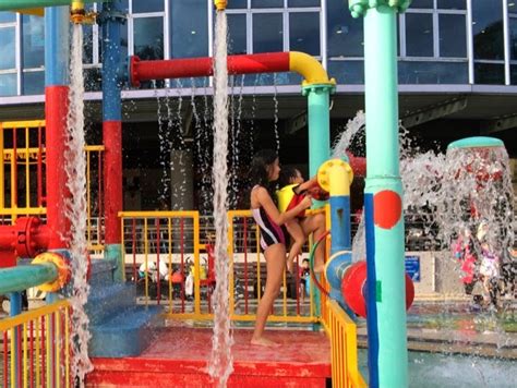 Jurong East Swimming Complex Mummy Wee Blog