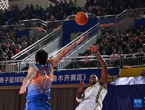 篮球——cba常规赛：新疆伊力特胜浙江方兴渡