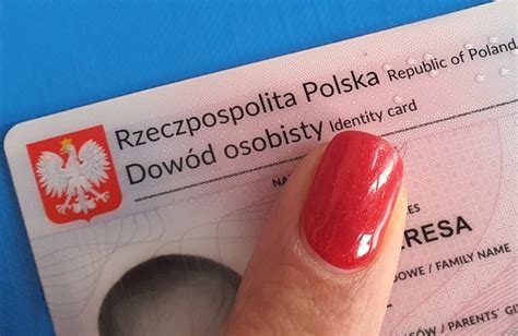 Nowe Dowody Osobiste Dokument Zacznie Obowi Zywa Od Sierpnia R Kogo B Dzie