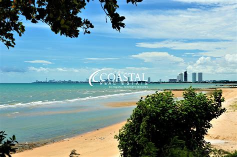 บ้านสวนริมทะเล เป็นหมู่บ้านจัดสรร ในพื้นที่บ้านอำเภอ Coastal Real