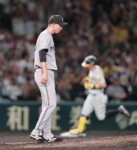 【巨人】痛恨の逆転負けで首位陥落 戸郷翔征が佐藤輝明に3ラン被弾で4失点ko スポーツ報知