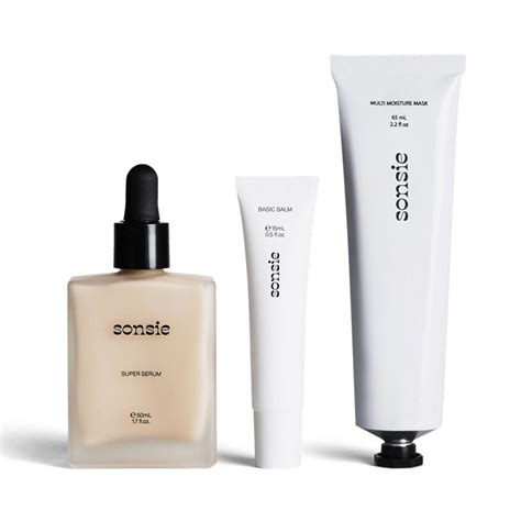 Pamela Anderson Acquires Skin Care Brand Sonsie
