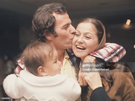 The Spanish Singer Julio Iglesias With His Wife Isabel Preysler And