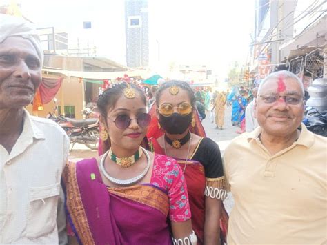 Tribal People From 20 25 Villages Participated In The Market Of