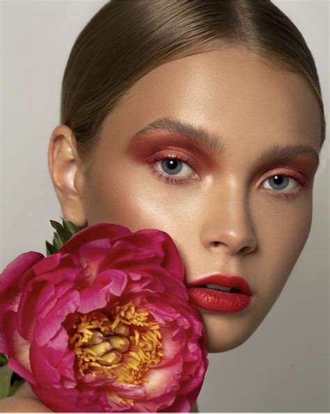 Pin By Maya Bee On Sarka And Maya Full Face Makeup Fashion Makeup