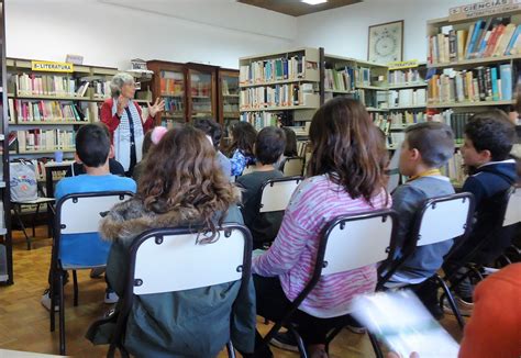 Ler A Meias Em Quarto Crescente De Novo Na Escola Anselmo De Andrade