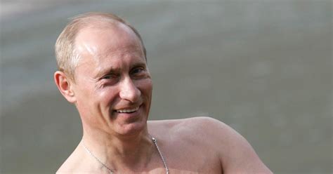 Grupowy seks ma same zalety twierdzi prezydent Rosji Władimir Putin