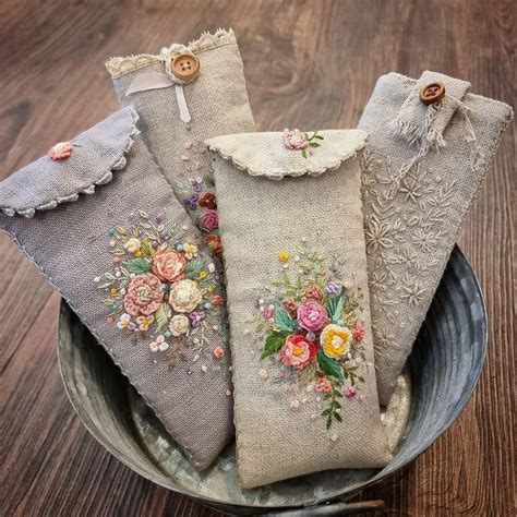 프랑스자수 Mimi ⚜️ On Instagram 프랑스자수 프랑스자수mimi 일산프랑스자수 자수소품 Embroidery Stitch Needlework