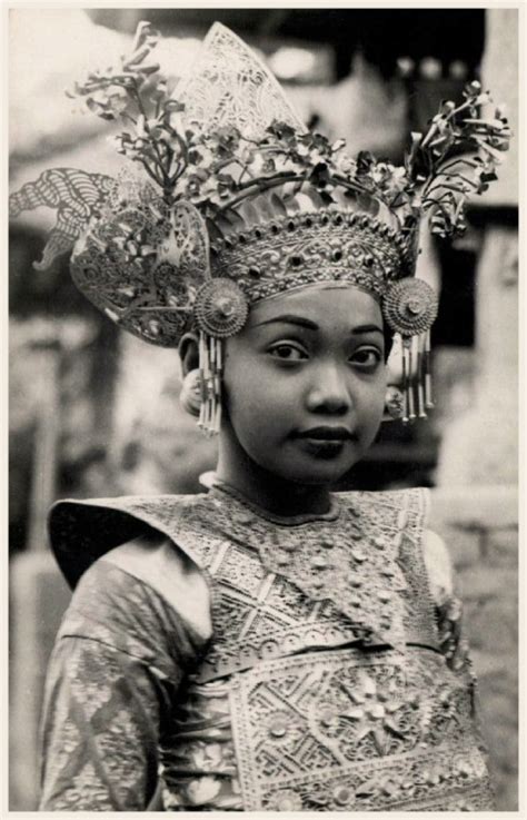 Balinese Dancers Tumbex