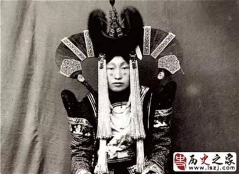 老照片：清代漠北蒙古貴族女人 每日頭條