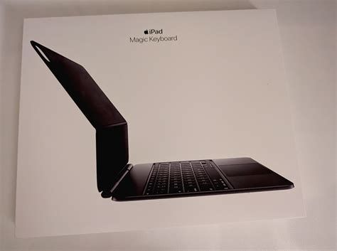 Ipad M4 매직 키보드 개봉 및 후기