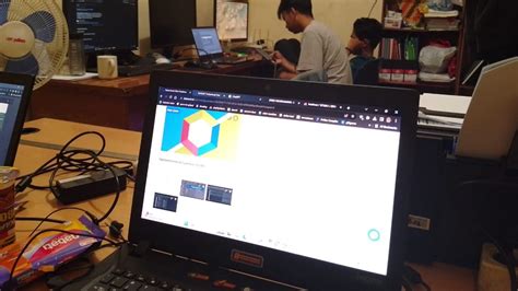Aplikasi Desktop Dengan Apache Netbeans Yang Mencakup Visualisasi