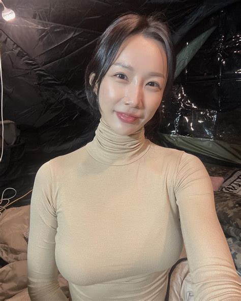 Busty Korean Milf Rprettyasiangirls