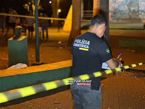 Jovem De 18 Anos é Morto A Tiros Em Praça No Conjunto Santa Felicidade
