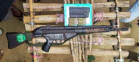 ငါန်းဇွန်မြို့နယ်၊ မြို့သာစက်မှုဇုန်မှ ရေခပ်ရန် ထွက်လာသော စစ်သားများကို