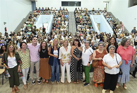 La Alcaldesa Da La Bienvenida Al Equipo De Auxiliares Que Se Incorporan Al Servicio De Ayuda