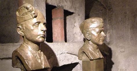 A 70 Años De La Muerte De Jan Kubiš Y Jozef Gabčík Radio Prague