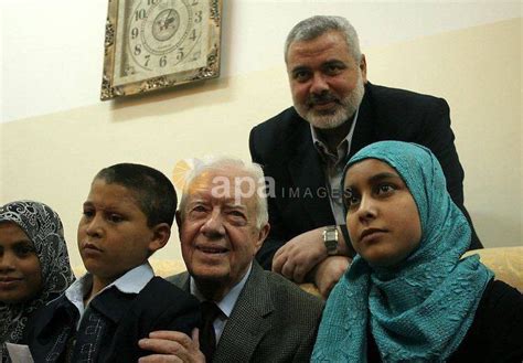 بالاترین تصویری دیده نشده از دیدار کارتر با خانواده هنیه