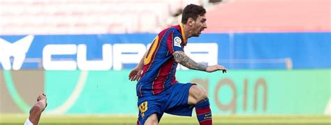 Un delantero colombiano se ofrece al Barça y Leo Messi le rechaza