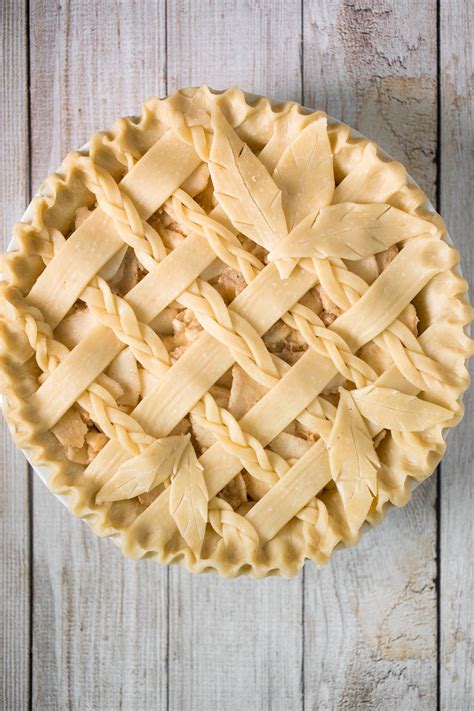 Pretty Pie Crust Designs