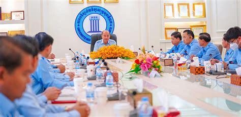 ឯកឧត្តម ហ៊ុន ម៉ានី ប្រធានសហភាពសហព័ន្ធយុវជនកម្ពុជា អមដំណើរដោយ ឯកឧត្តម អនុប្រធាន ស ស យ ក