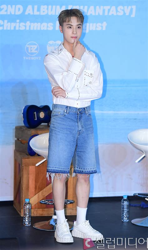 [셀럽포토]더보이즈 주학년 날렵해진 비주얼 셀럽미디어