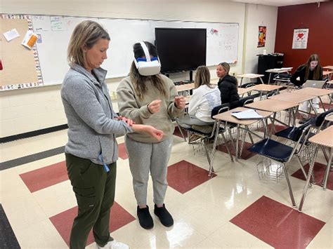 Virtual Reality Goggles Expand Classroom Experiences Ceda