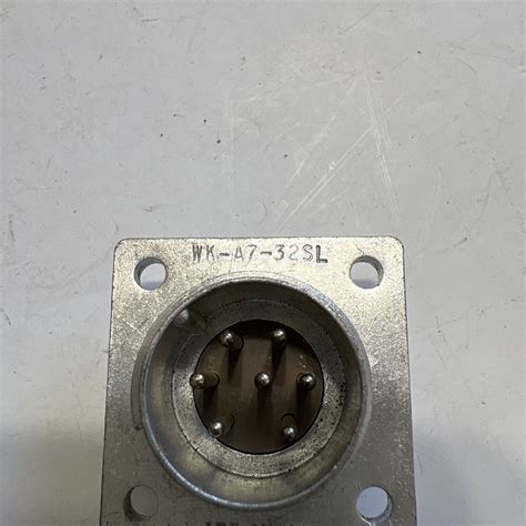 Itt Cannon Electric Cannon Plugsconnector Wk A7 32sl 7 Pins New Old