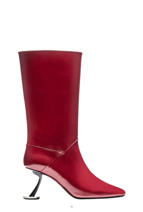 Come Indossare I Vestiti Vinile Di Moda Questo Autunno Inverno 2017 18