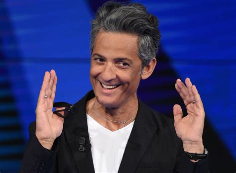 Rosario Fiorello Compie 60 Anni La Carriera E La Vita Dello Showman