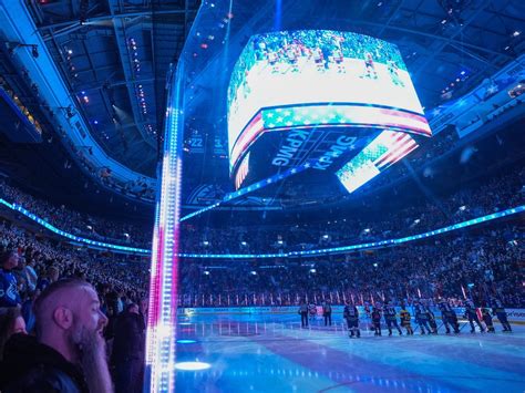 Us National Anthem Booed By Canadian Hockey Fans National Post