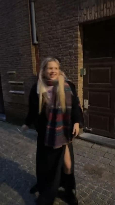Pin Di Sarah Galvez Su Laura Bekaert And Nell Cattrysse