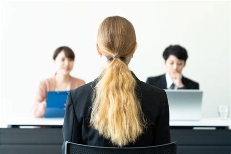 外国人採用における手続きの流れを分かりやすく解説 日本で働く外国人のビジネス能力向上なら
