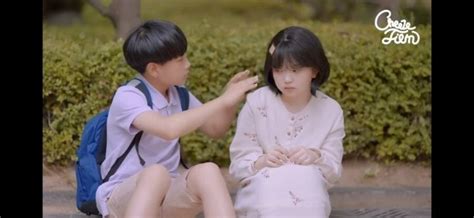 더쿠 초등학생 연기하는 21살 여배우 