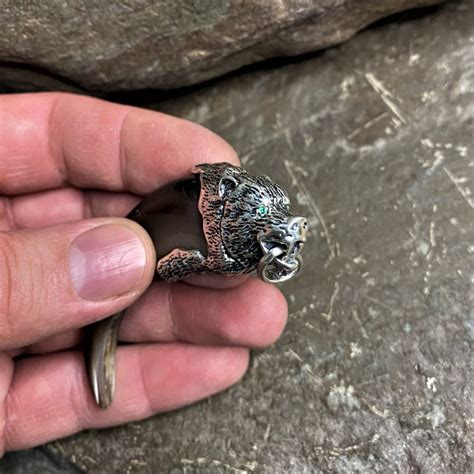 Медвежий коготь в серебряной оправе Веселый Викинг