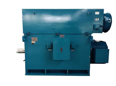 A Large Blue Machine Is Shown On A White Background