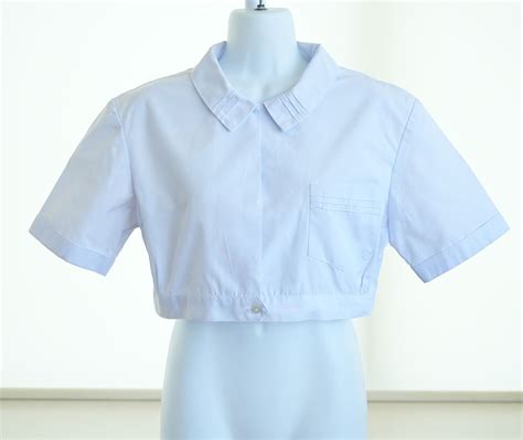 制服市場 和歌山県立向陽高校 夏服セーラー服 半袖 女子制服卒業生の保管品