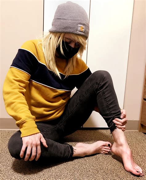 My First Time Doing Full Body Photos Feet Uring My Face What Do You