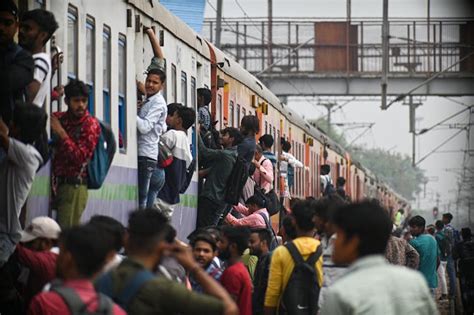 Overcrowded Trains Serve As Metaphor For India In Western Eyes But