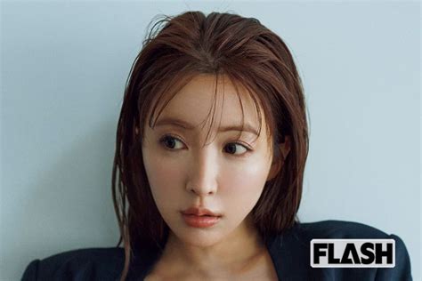 （画像・写真115）三上悠亜、グラビア復帰で魅せた黒ランジェリー「懐かしくて新鮮」 Smart Flashスマフラ 光文社週刊誌